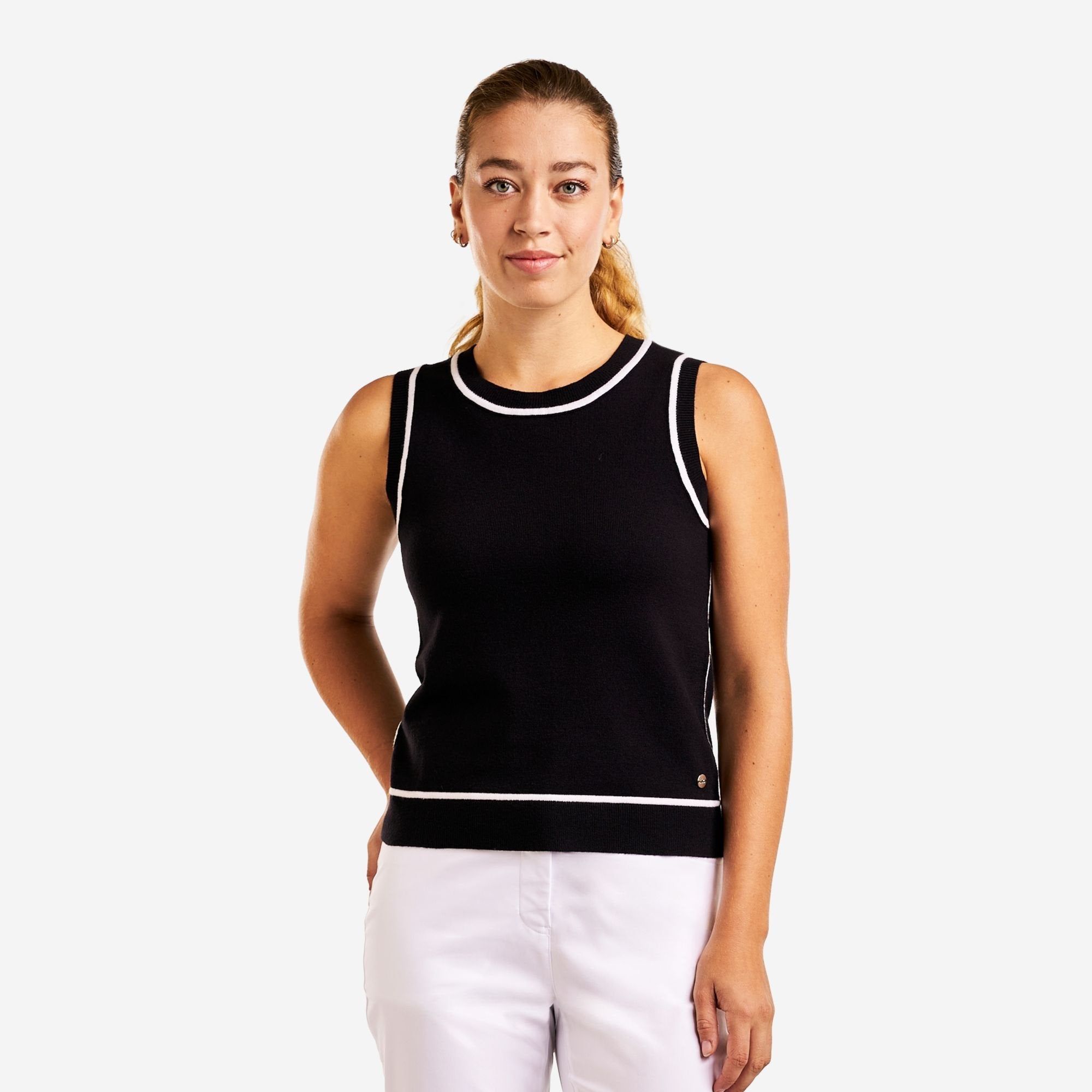 Nicolette Sweater Black – NVO Sport